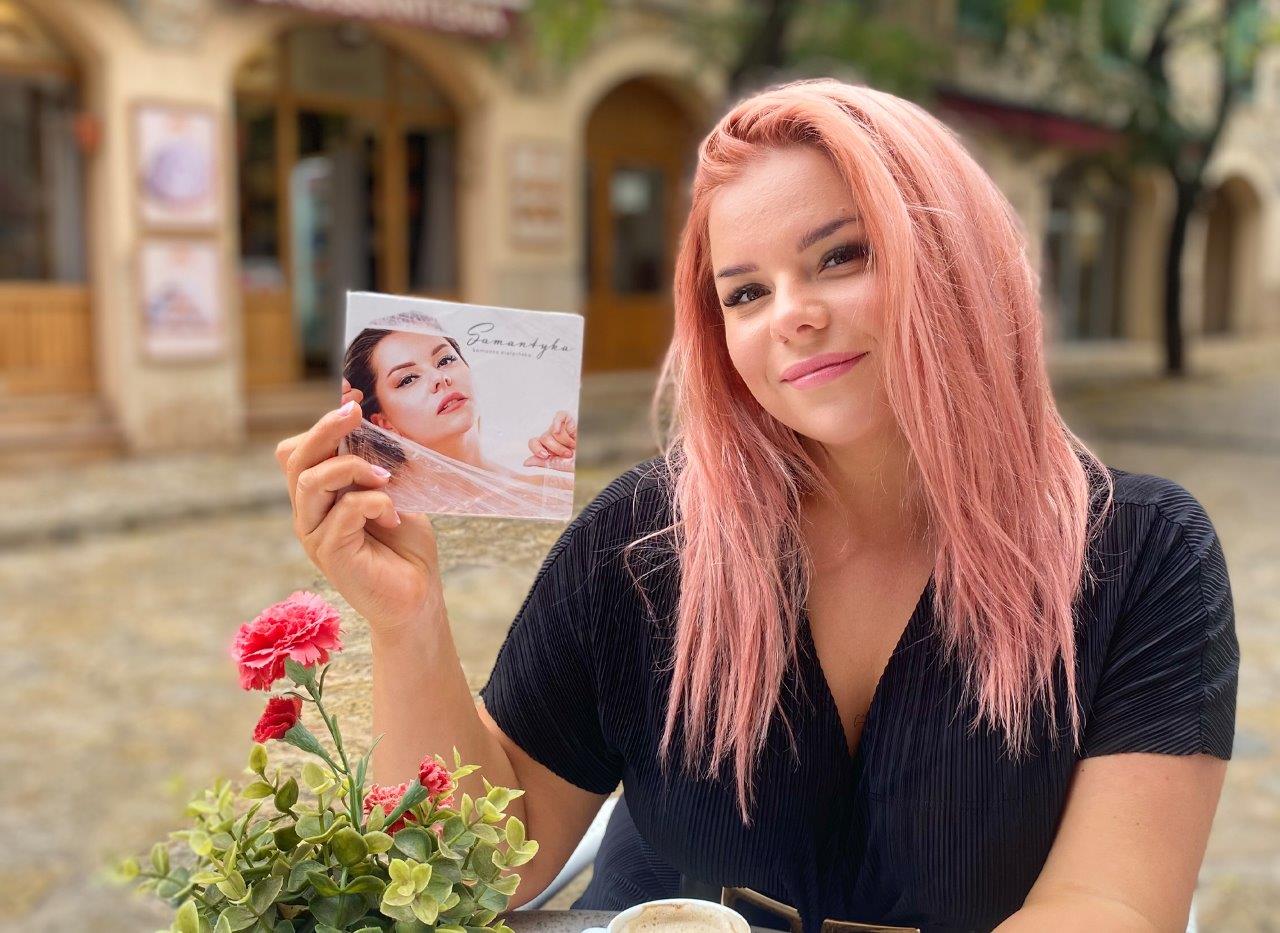 Samanta i jej muzyka | Wywiady | Publicystyka | Hot Magazine