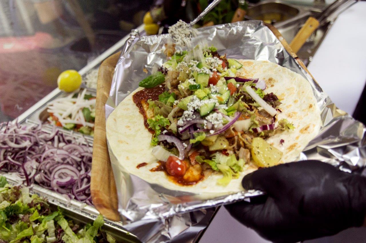 Kult Kebab zaprasza! | Miejsca/Wywiady/Recenzje | Kuchnia | Hot Magazine
