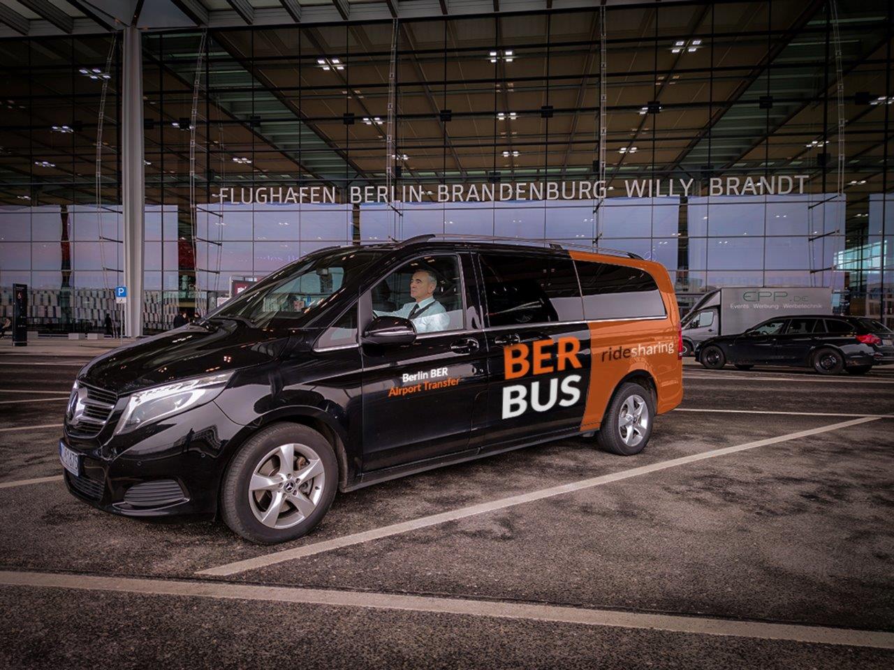 Świąteczne podróże – zaplanuj je dobrze! | Wywiady | Publicystyka | Hot ...