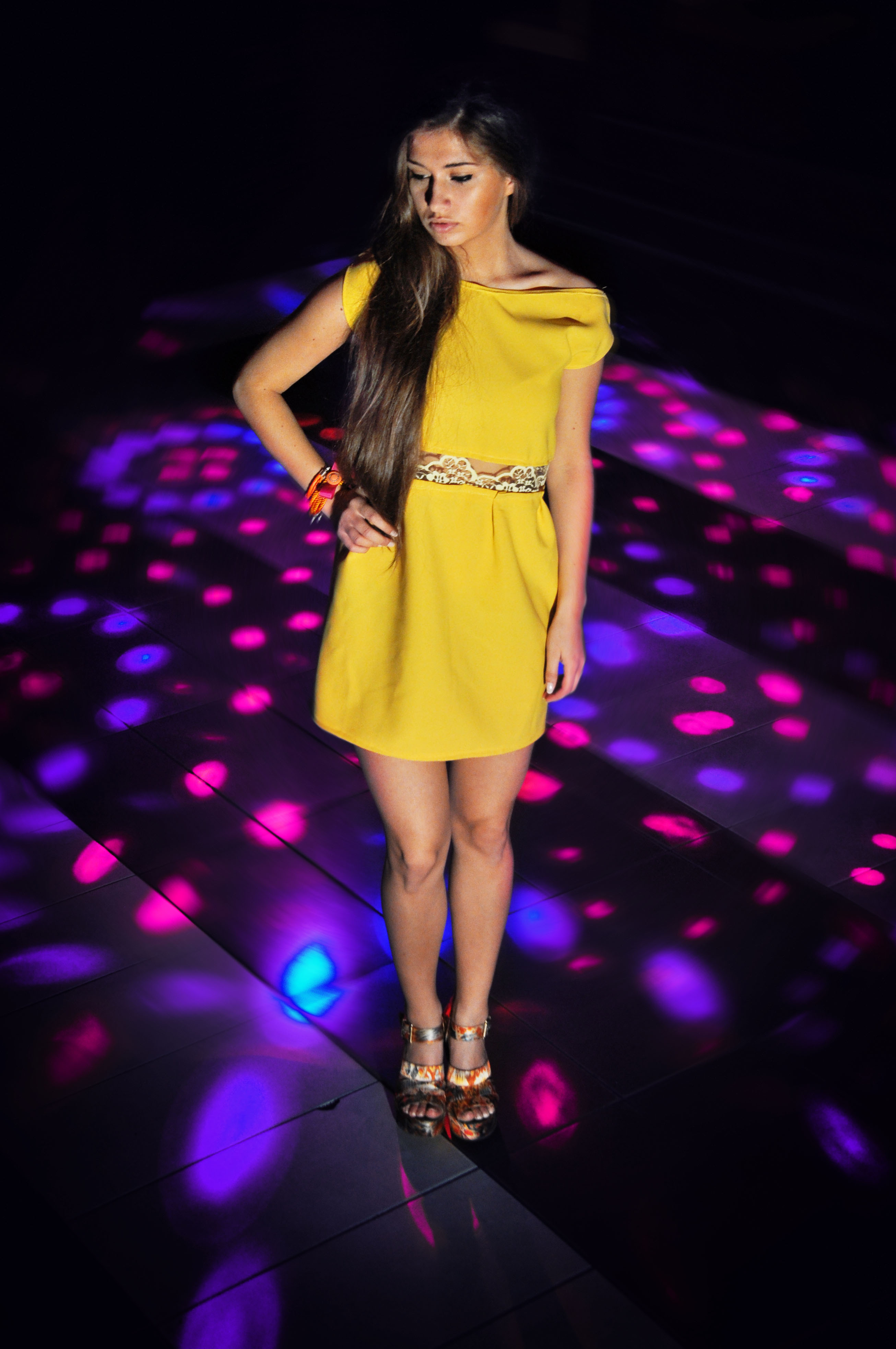 Party People: Koncert rockowy i impreza w klubie – w co się ubrać ...